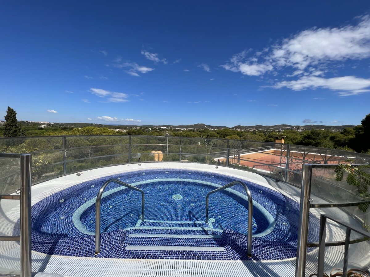 Zwembaden - Playa Bara - Camping - Caravaning - Bungalows - Spa